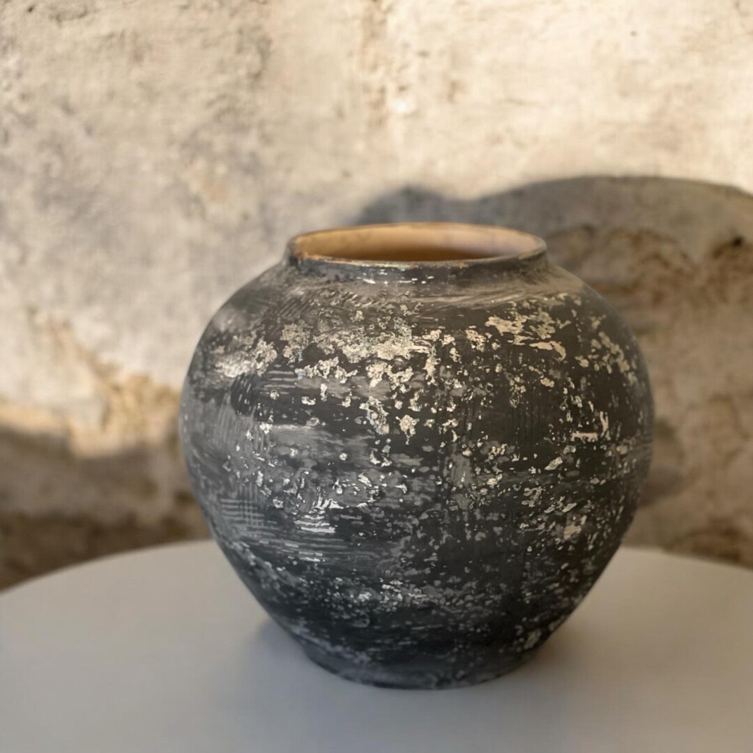 Black and White Texture Distress Aged Vase, Handmade Vase, Ceramic Vase ...
