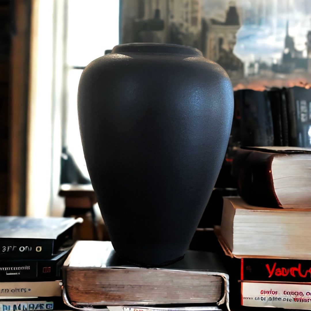 Black Medium Vase, Handmade Vase, Ina Medium - Etsy