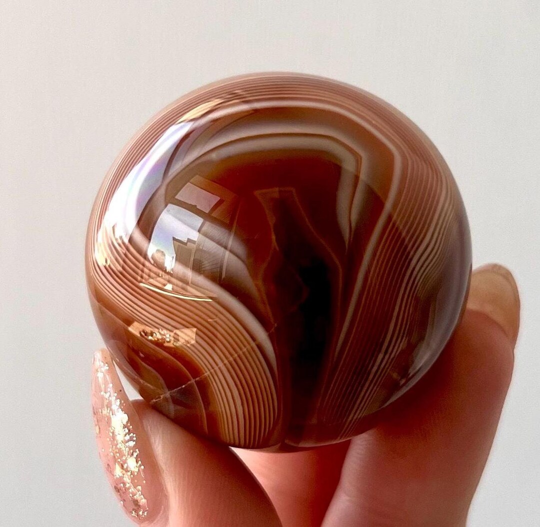 SARDONYX Sphere With Parallax Banding 116g | Natural Genuine Crystal ...