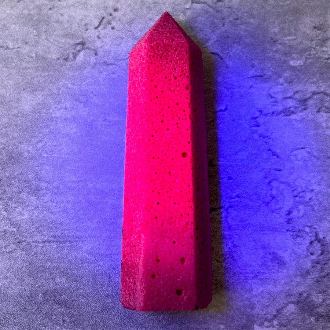 UV Reactive Honeycomb Ruby Tower 130g | Lab-grown Crystal | Hand-picked ...