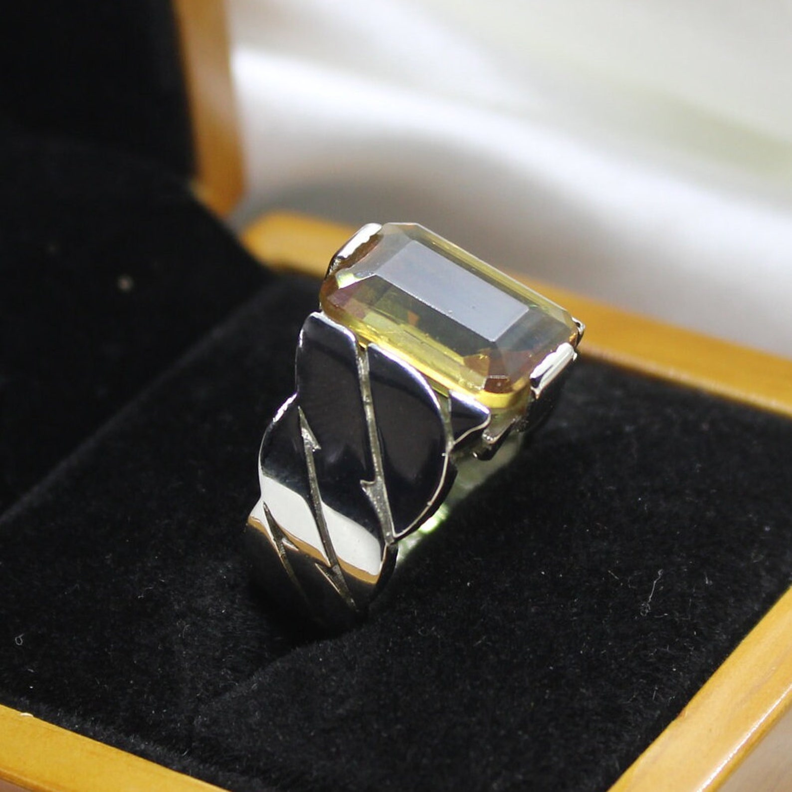 Lab Created Zultanite Color Change Stone Ring, Lab Created Alexandrite ...