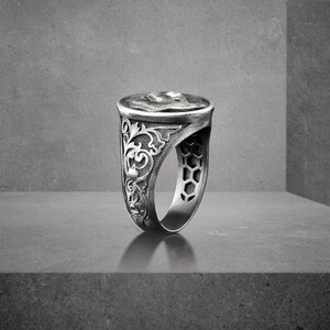Sterling Silver Viking Bear Signet Men Ring, Engraved Nature Ring for ...