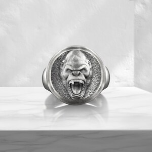 Gorilla Round Signet Ring in Sterling Silver, Ape Pinky Ring, Animal ...