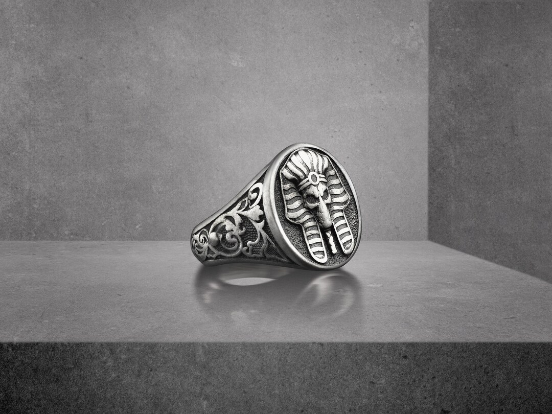 Skull Pharaoh Oval Gothic Signet Ring, Minimalist Egyptian Mythology ...