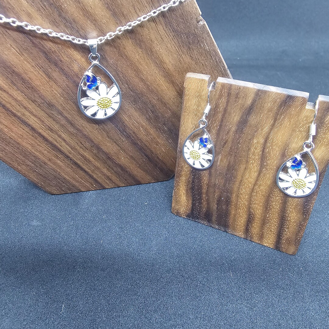 Butterfly Daisy Jewelry Set - Etsy
