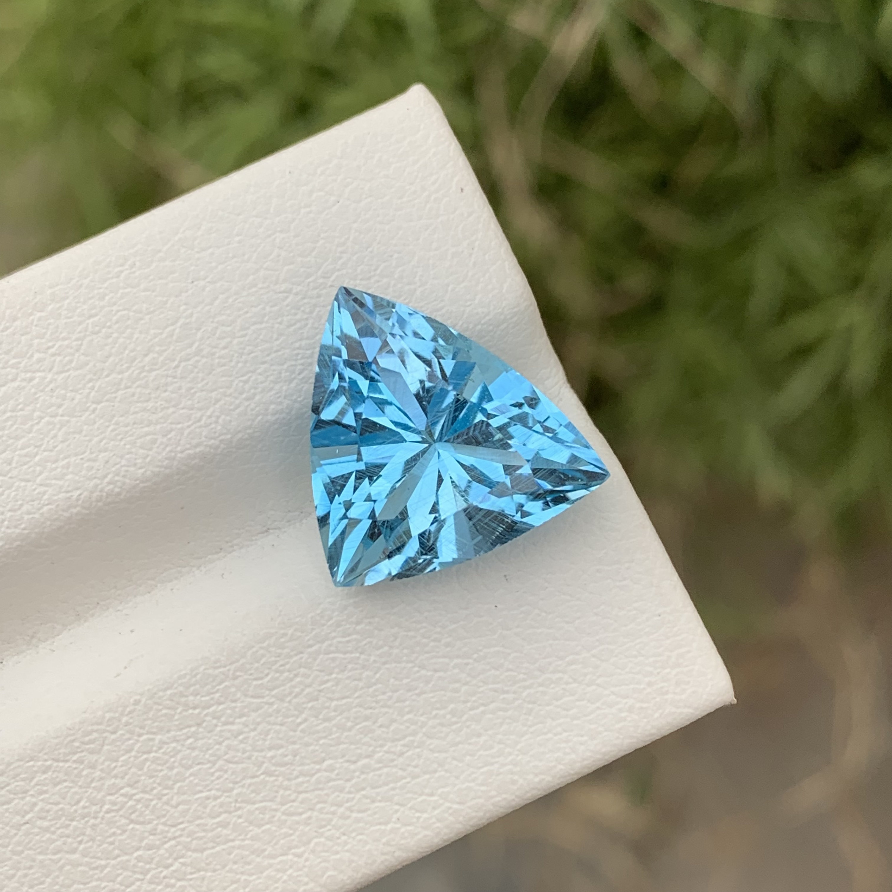 9.55 Carats Loose Sky Blue Topaz, Trilliant Shaped, Fancy Cut Topaz ...