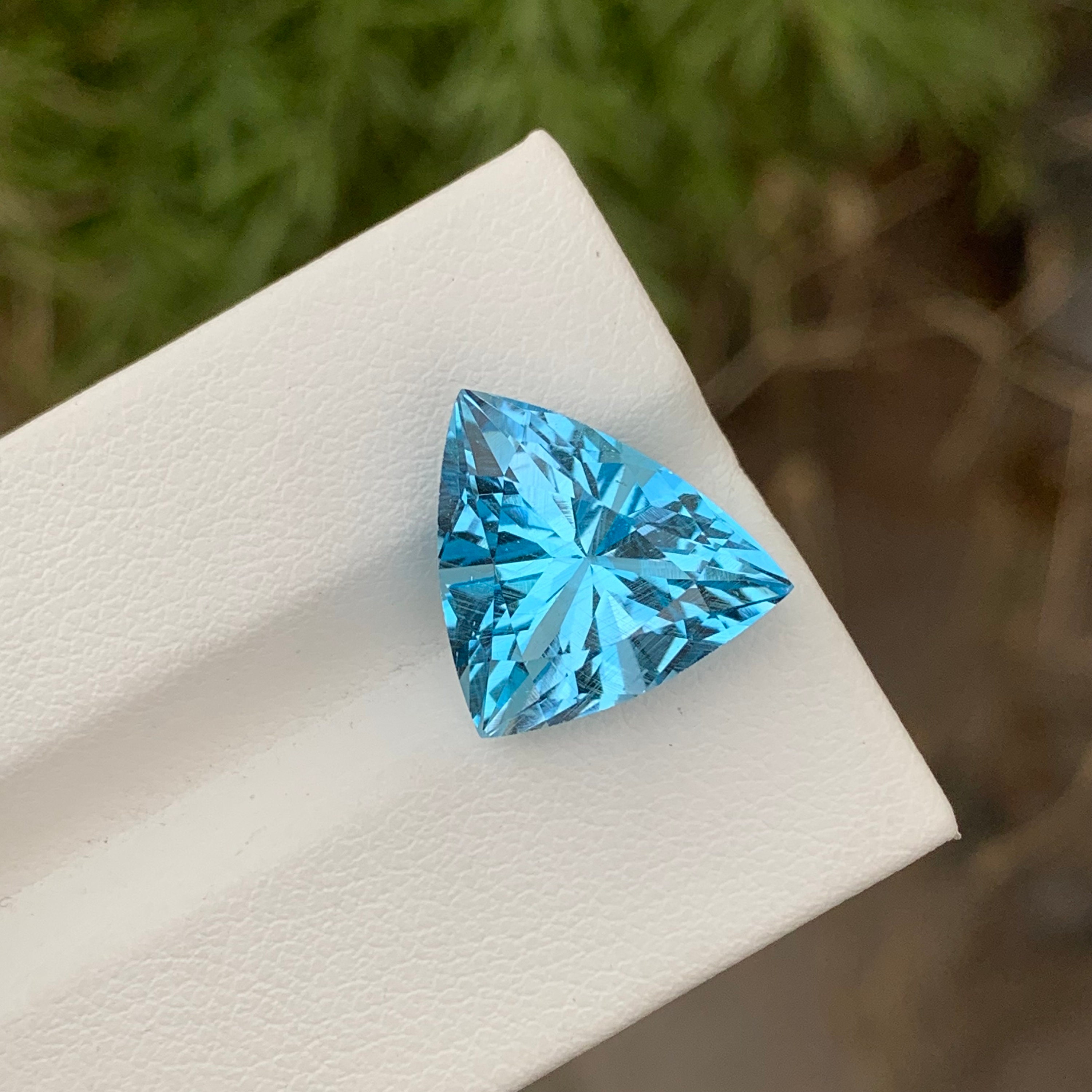 9.55 Carats Loose Sky Blue Topaz, Trilliant Shaped, Fancy Cut Topaz ...