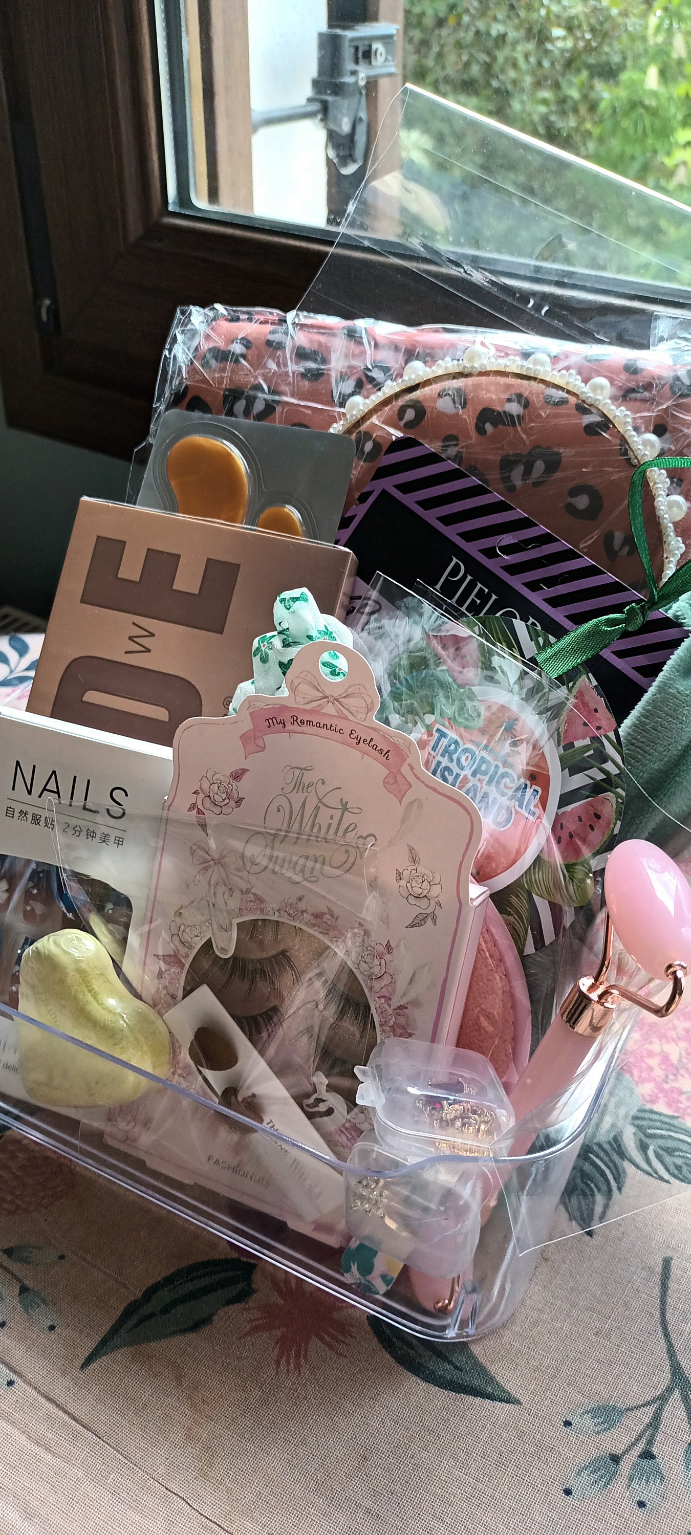 Beauty Scoop Lucky Scoop Treasure Scoop Makeup Scoop Makeup Box Mystery ...