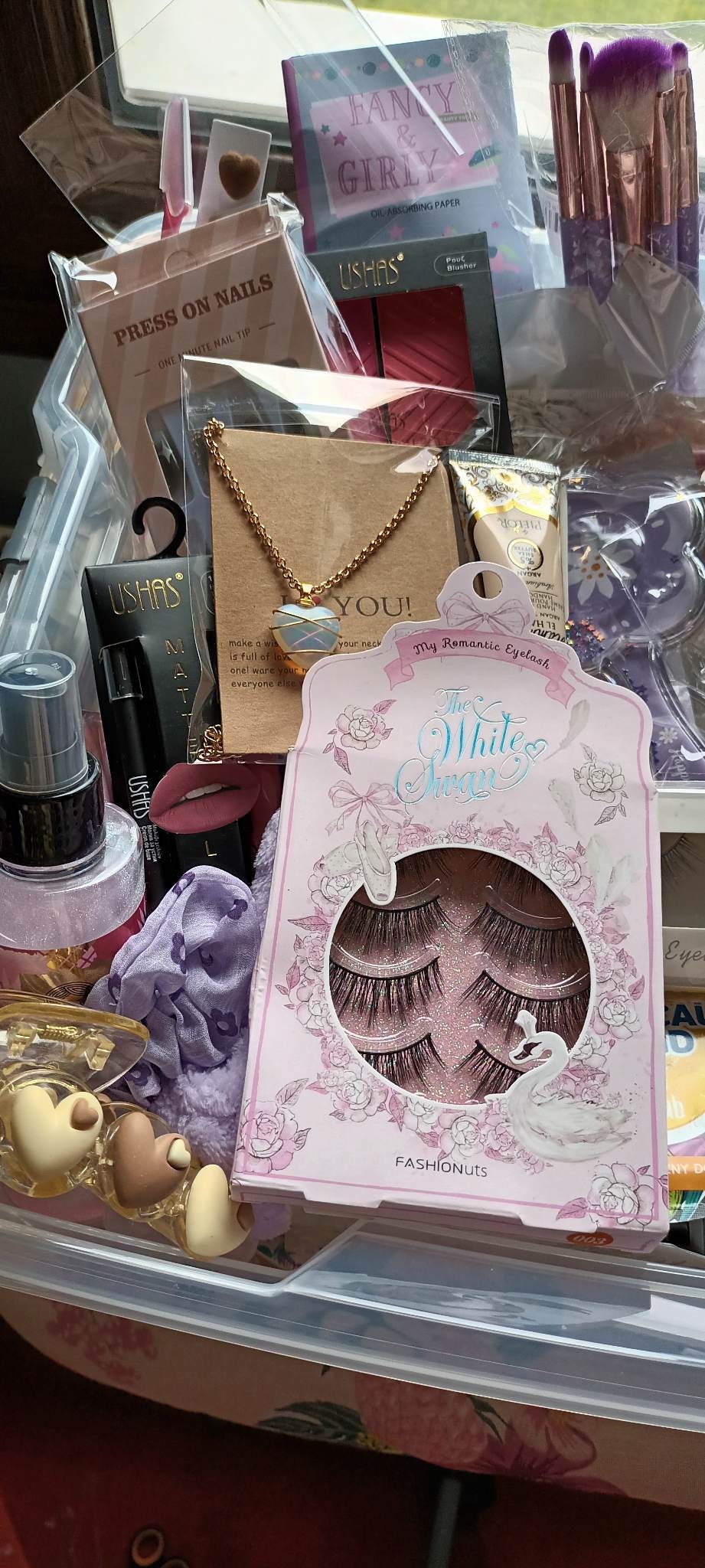 Beauty Scoop Lucky Scoop Treasure Scoop Makeup Scoop Makeup Box Mystery ...