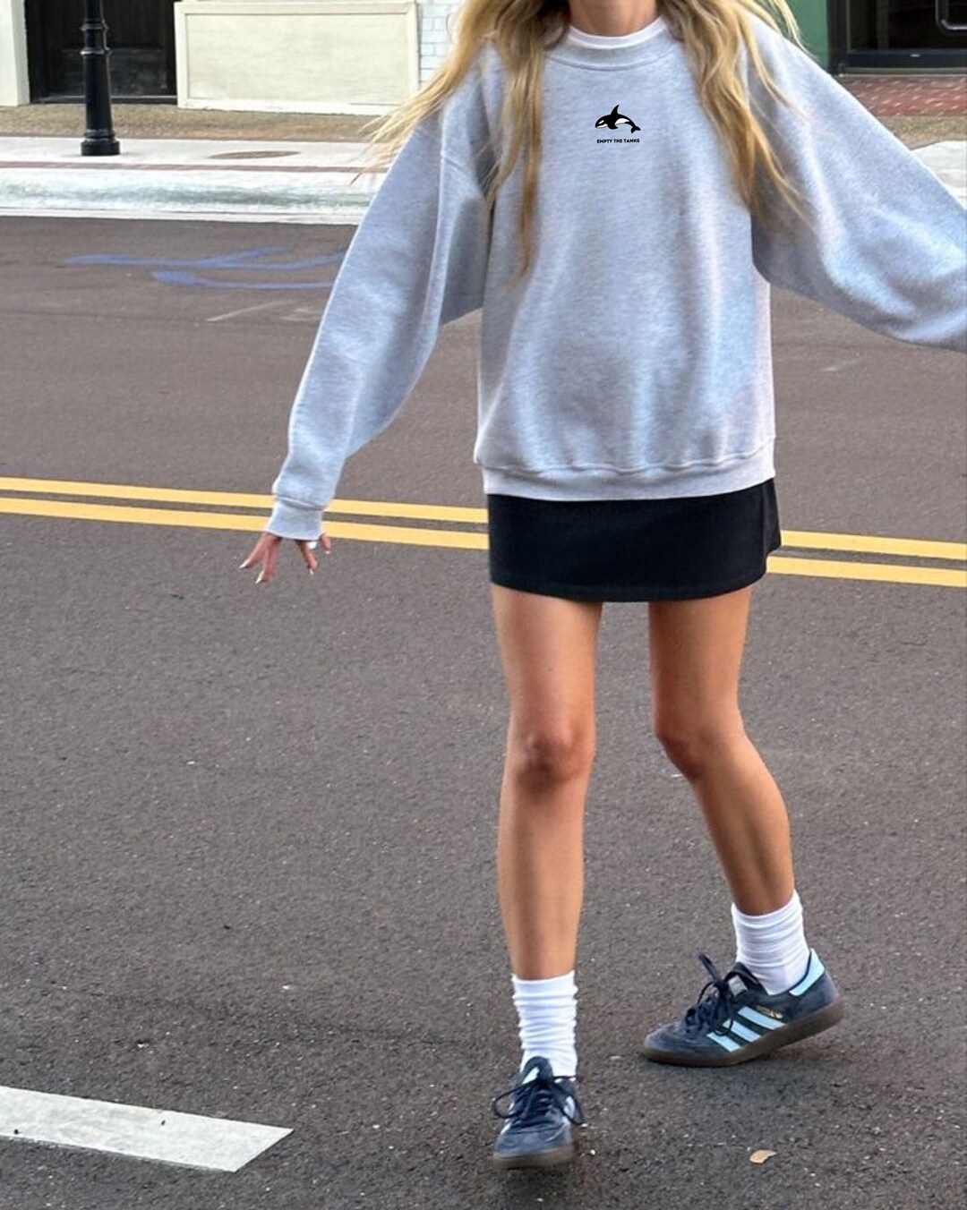 Empty the Tanks Crewneck / Orca Animal Welfare Pullover / Orcas Rescue ...