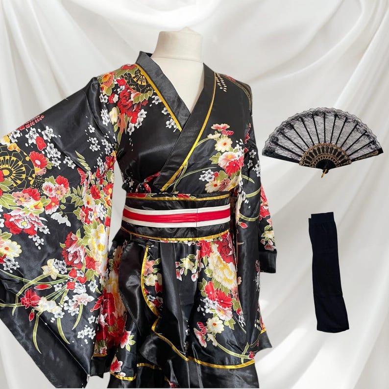 Floral Kimono Costume: Geisha Yukata Outfit With Fan & Socks - Etsy
