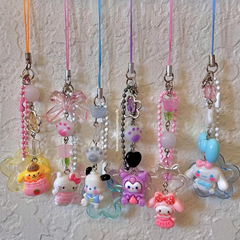 Cinnamon Roll Keychain - Etsy