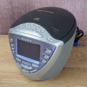 Sony ICF-CD853V Dream Machine Clock Radio 4-band CD Player 2002 Vintage ...