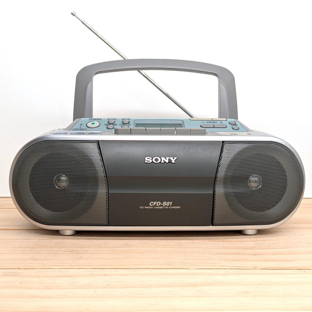 LIKE NEW! Vintage Sony Boombox – 90s CD Cassette Player Cfd-s01, Am/fm ...