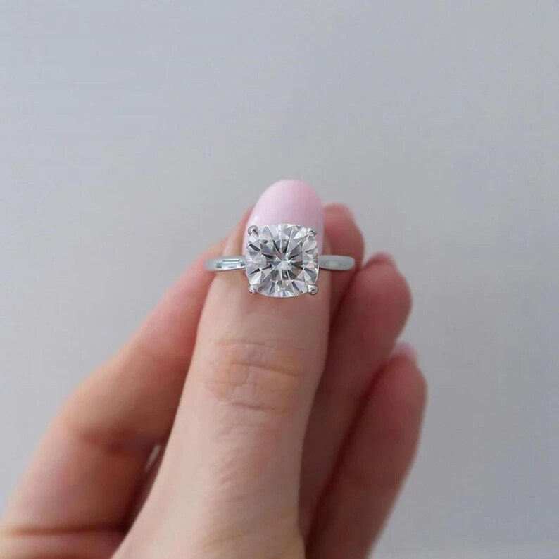 Anillo nupcial de moissanita de corte cojín de 3 quilates, anillo ...