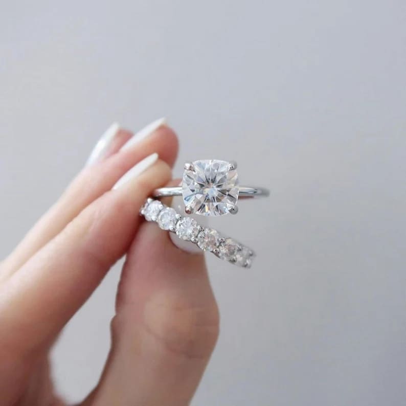Anillo nupcial de moissanita de corte cojín de 3 quilates, anillo ...