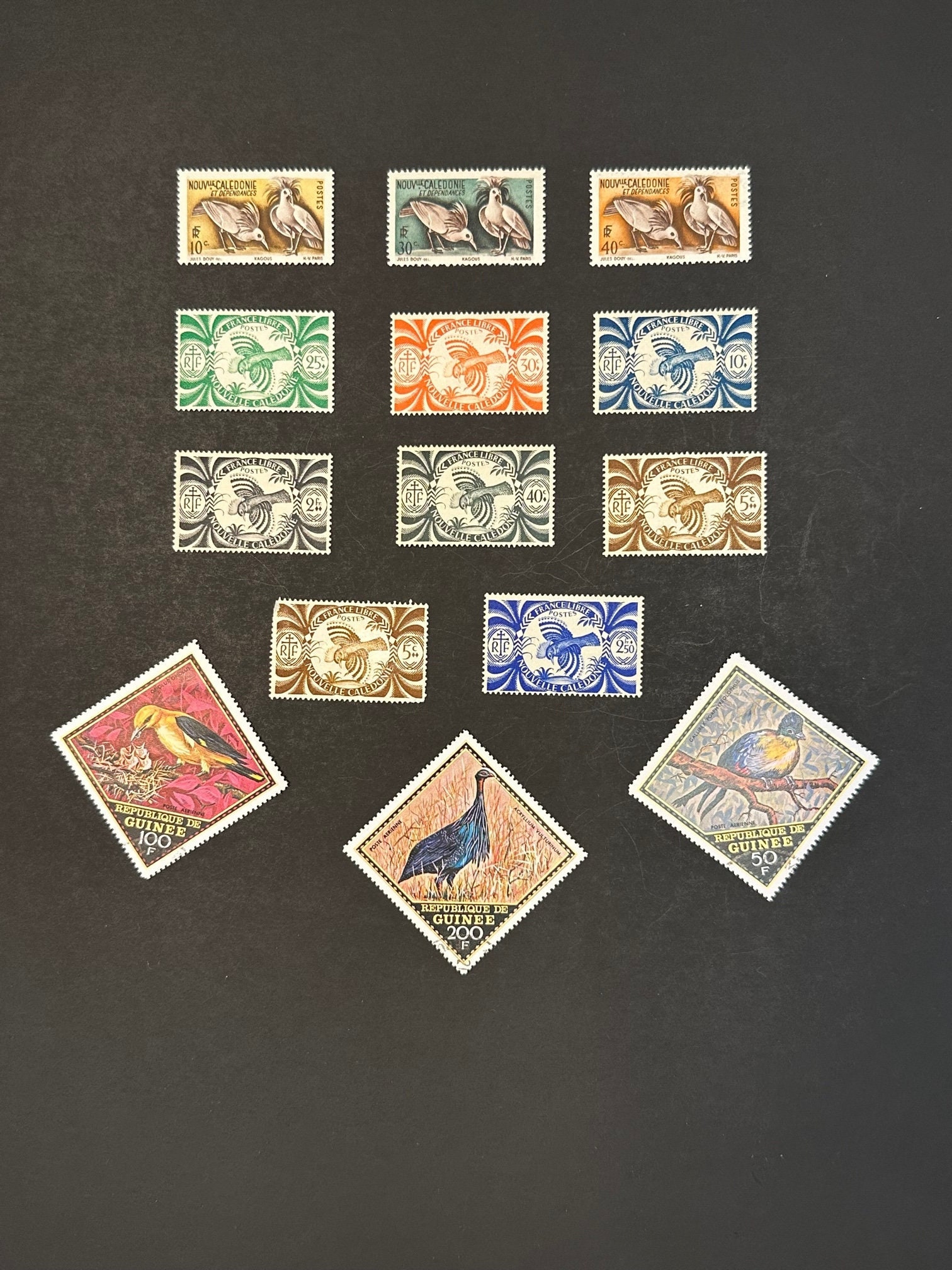 14 Vintage Stamps Featuring Birds - Etsy