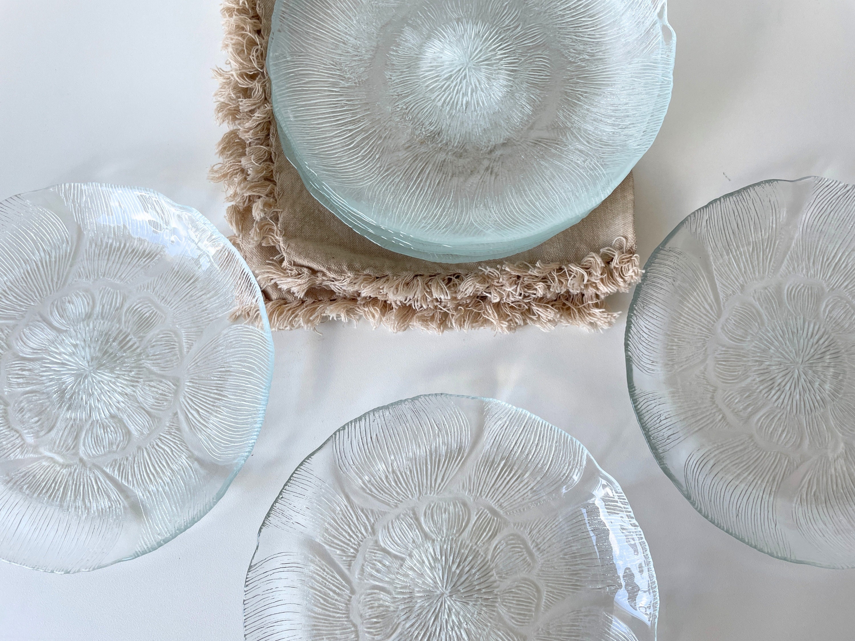 Arcoroc Fleur Luncheon Plates Set of 10 Vintage Arcoroc France Textured ...