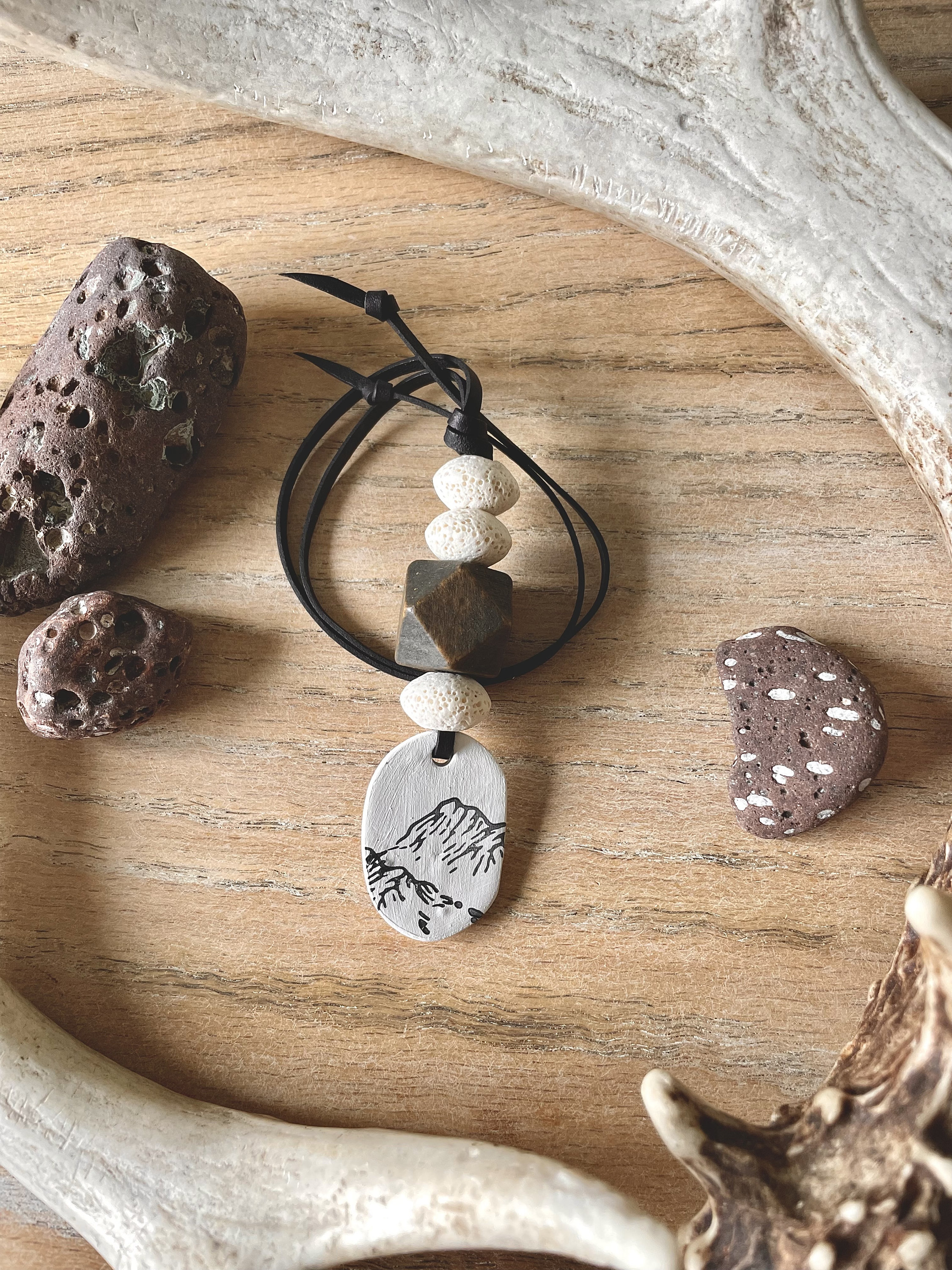 Clay Car Diffuser/ Lava Stone Diffuser/ Essential Oil Diffuser/ Car Air ...