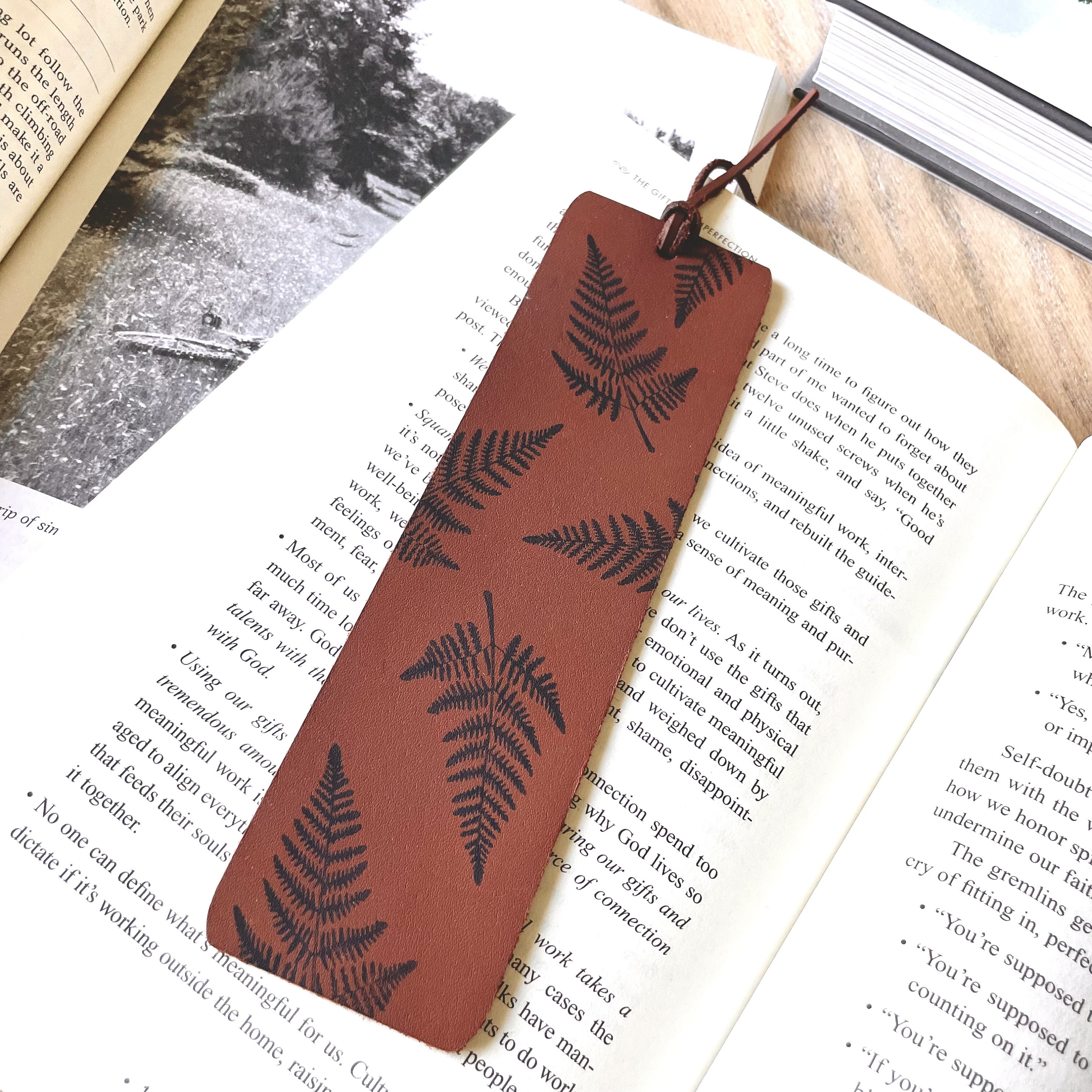 Leather Fern Bookmark/ Brown Leather Bookmark/ Gift for Reader/ Book ...