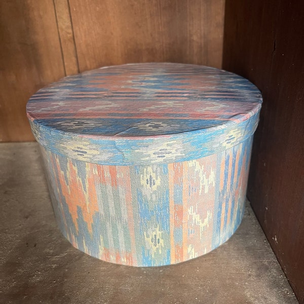 Round Hat Box - Etsy