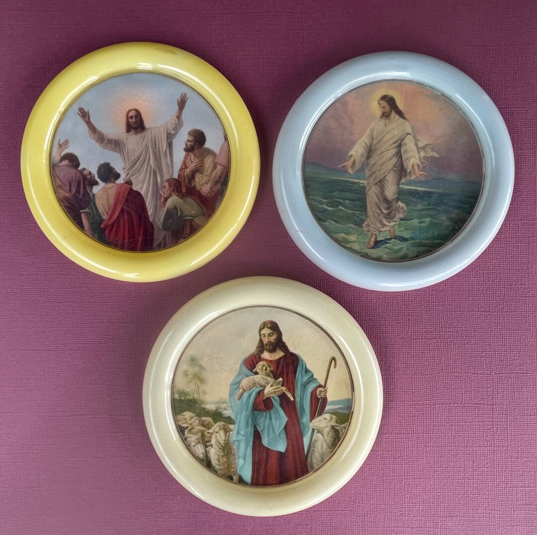 60s Set of 3 Religious Art Prints in Round Plastic Frames - Etsy