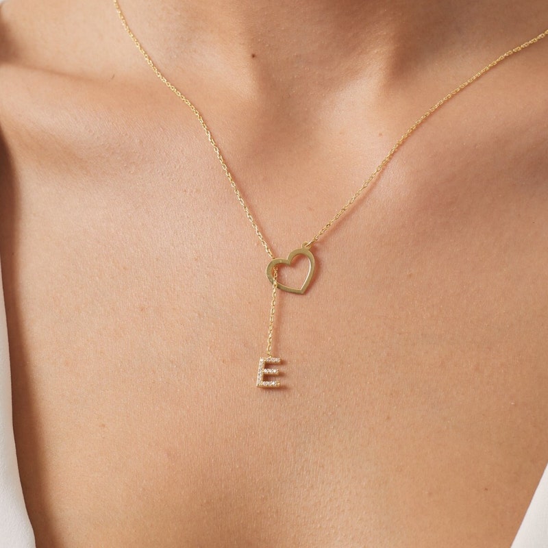 Initial and Heart Necklace - Etsy