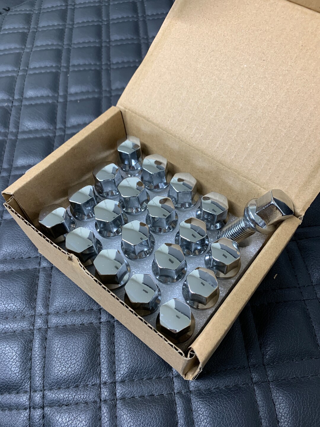 20x Chrome 12x1.25 Wheel Lug Bolt 28mm Shank Fit Cherokee Compass ...