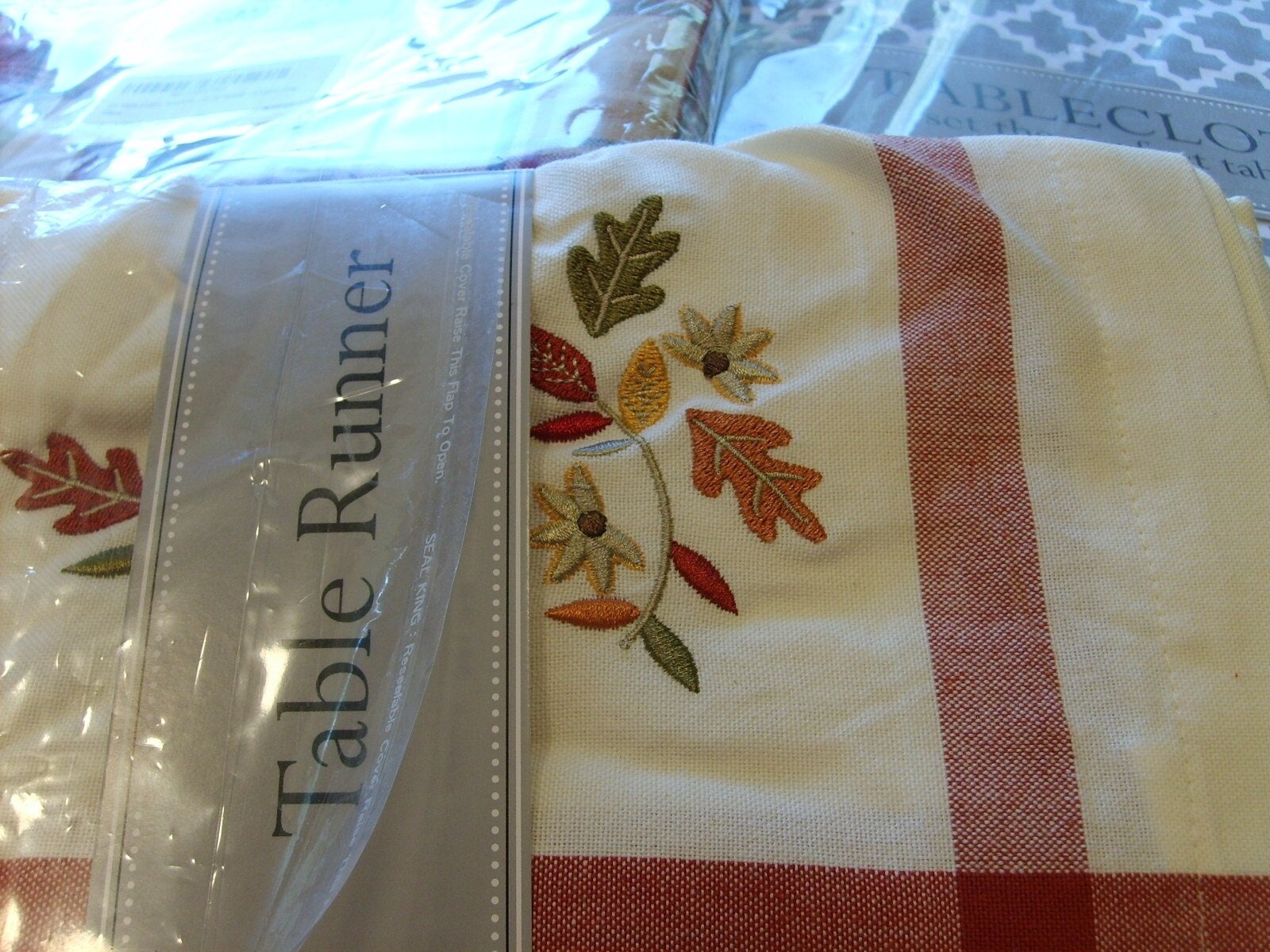New Ivory With Autumn Fall Leaves Table Runner 14 X - Etsy