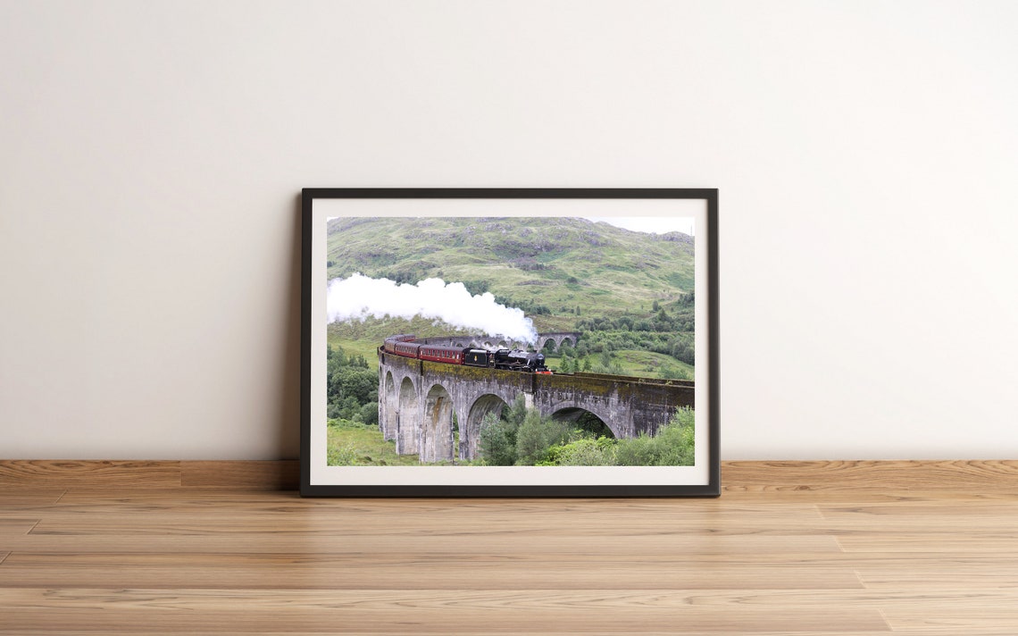 Glenfinnan Viaduct, Jacobite Steam Train Express, Arch Bridge, Scotland ...