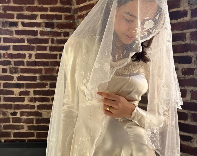 Antique Tambour Lace Bridal Veil: 1900s Juliet Style, Chapel Length - Etsy