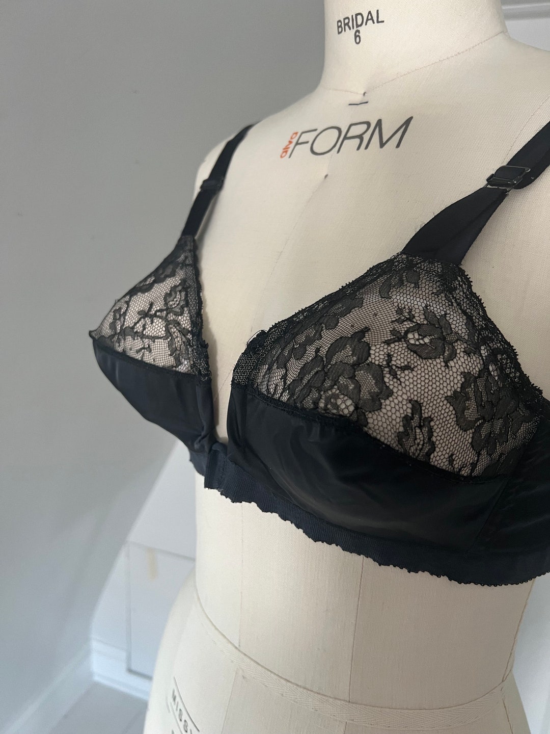 Vintage 1950s Designer Satin and Lace Black Bra Top Size 34 - Etsy