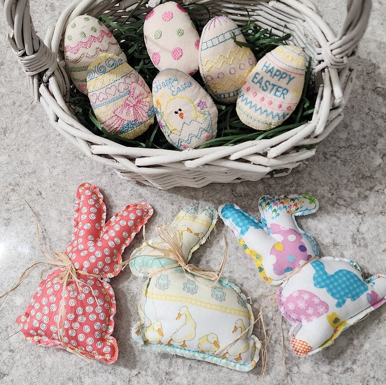 Easter Bunny & Eggs in the Hoop 5x7 Hoop - Etsy