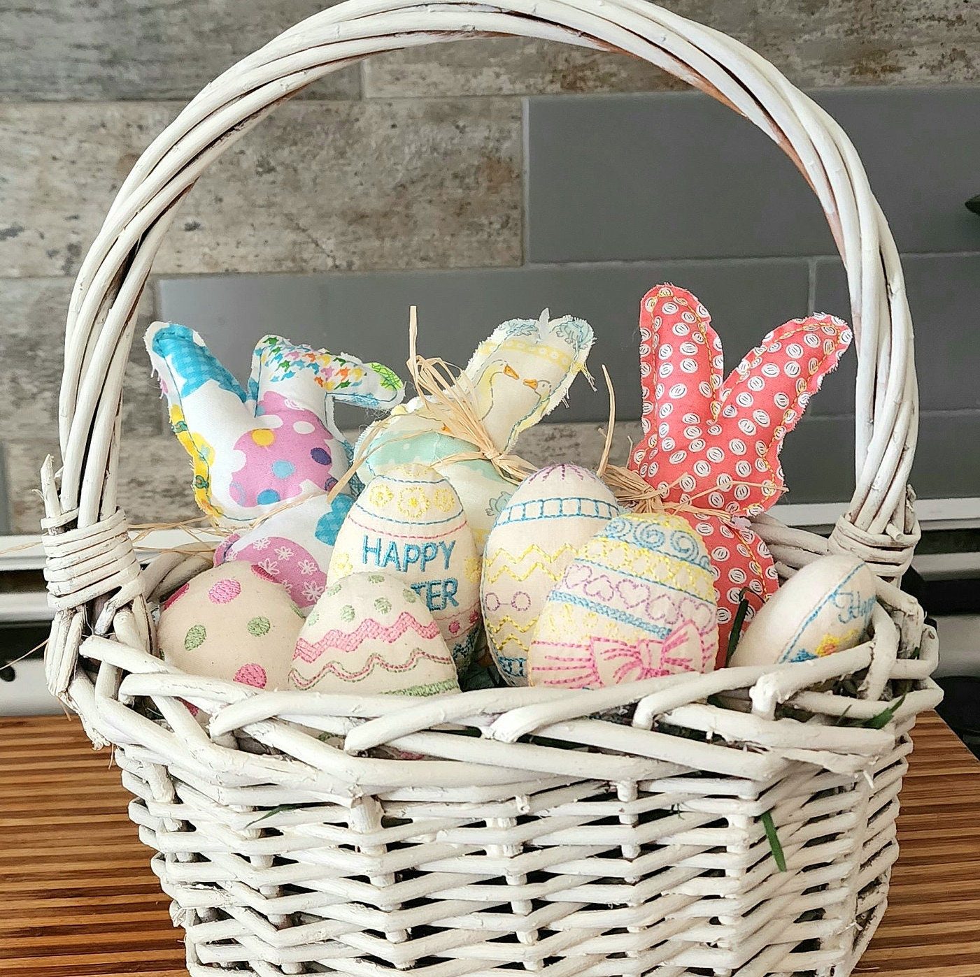 Easter Bunny & Eggs in the Hoop 5x7 Hoop - Etsy