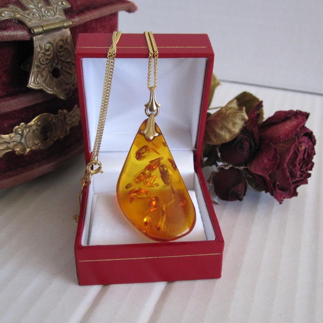 Vintage 8 Kt Gold Necklace With Large Amber, Cocktail Large Stone ...