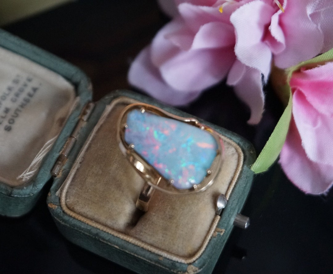 Vintage Flash Opal Gold Ring, Mid Century Triplet Opal Ring, Gold Opal ...