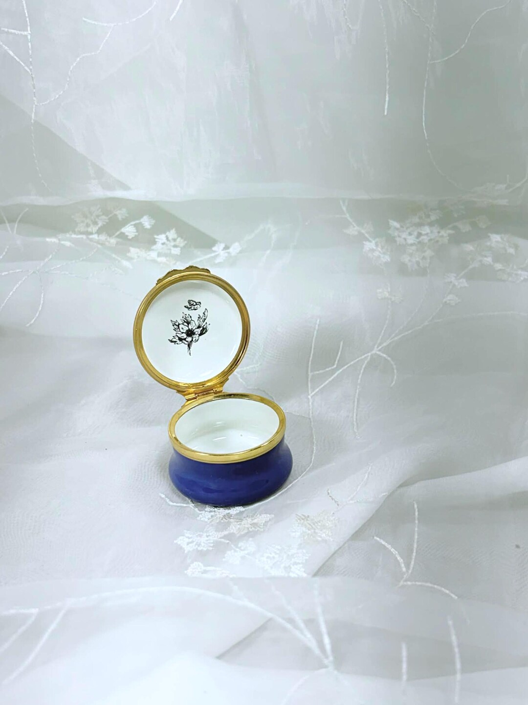 Petit Halcyon Days Enamels England Trinket Box - Etsy