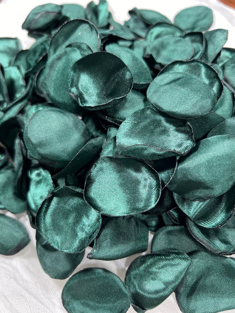 Emerald Green Petals Wedding Decor Flower Girl Petals Green Aisle Decor ...