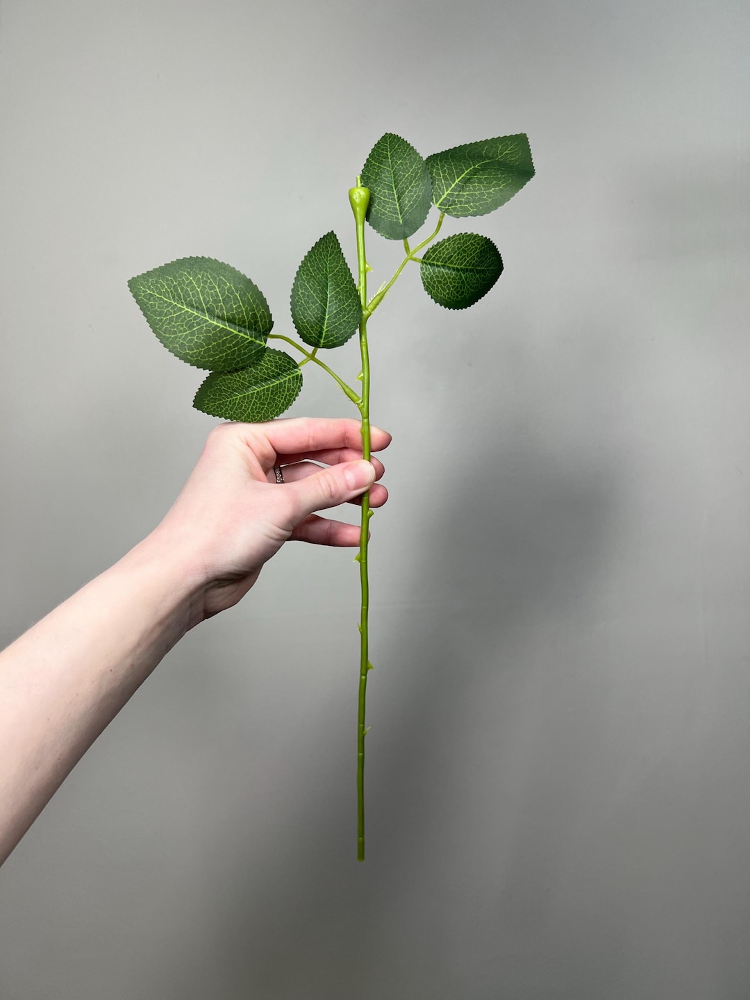 Realistic Artificial Flower Stem With Leaves 15” Natural Look Green ...
