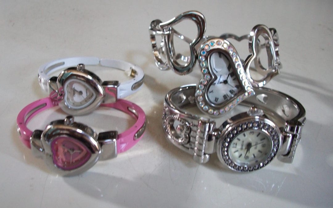 Women's Heart Fashion Cuff Bangle Casual Watch, Please Read ...