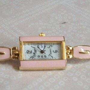 Women's Round, Square, Rectangle, Oval Beige, Black, Red, Pink ...