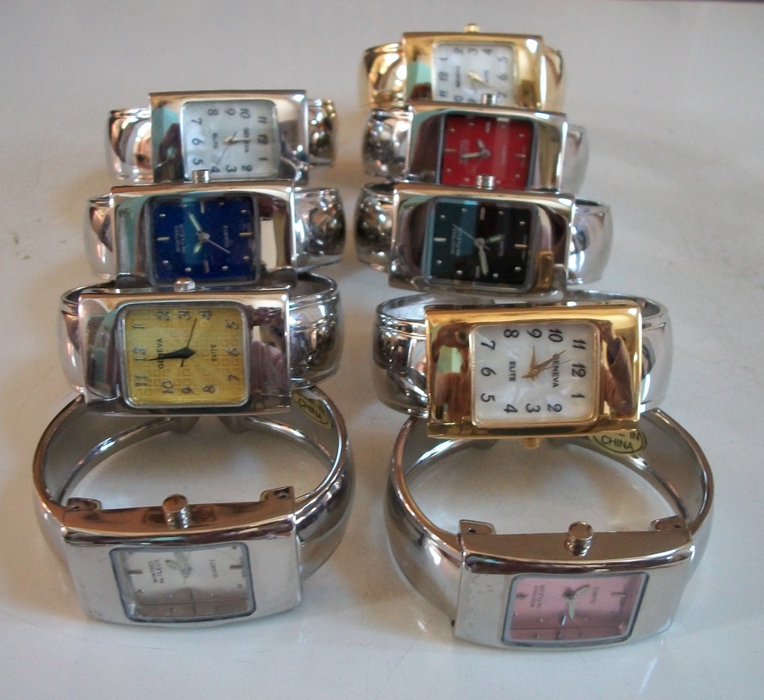 Women's Silver and Gold Finish Blue, Black, Red, Pink, Silver Dial ...