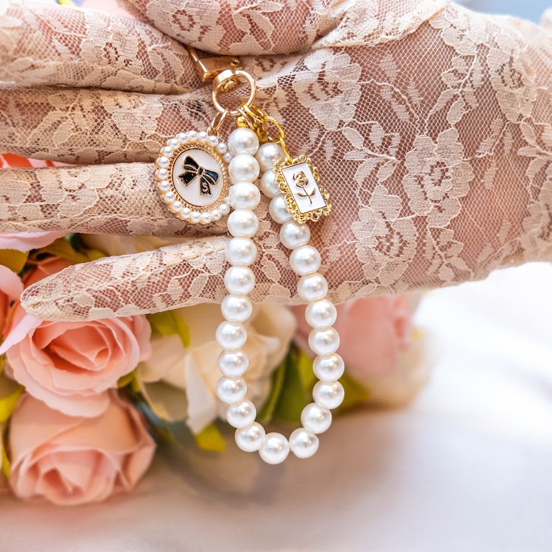 Pearl Key Chain - Etsy