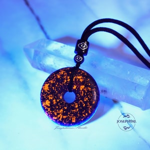 Yooperlite Pendant Necklace, Fluorescent Sodalite Flame Stone Necklace ...