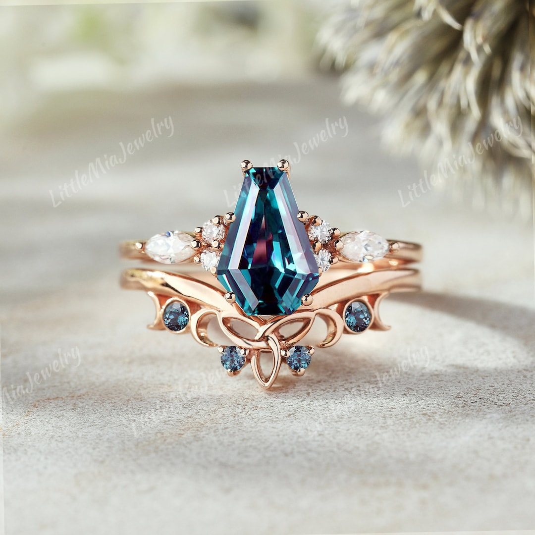 Coffin Cut Alexandrite Wedding Ring Set Vintage Alexandrite Engagement ...