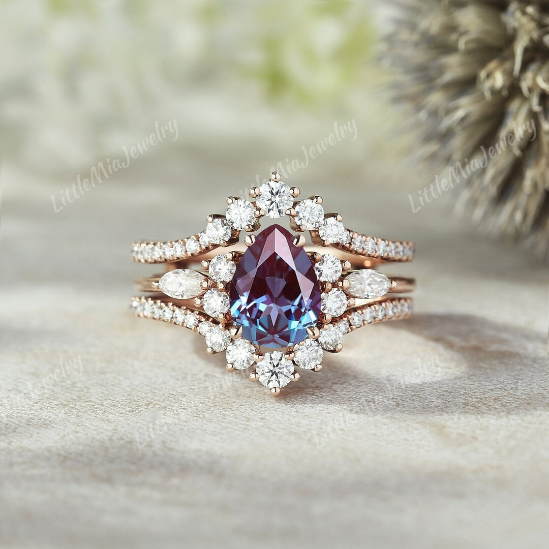 Unique Pear Cut Alexandrite Engagement Ring Set Rose Gold Moissanite ...