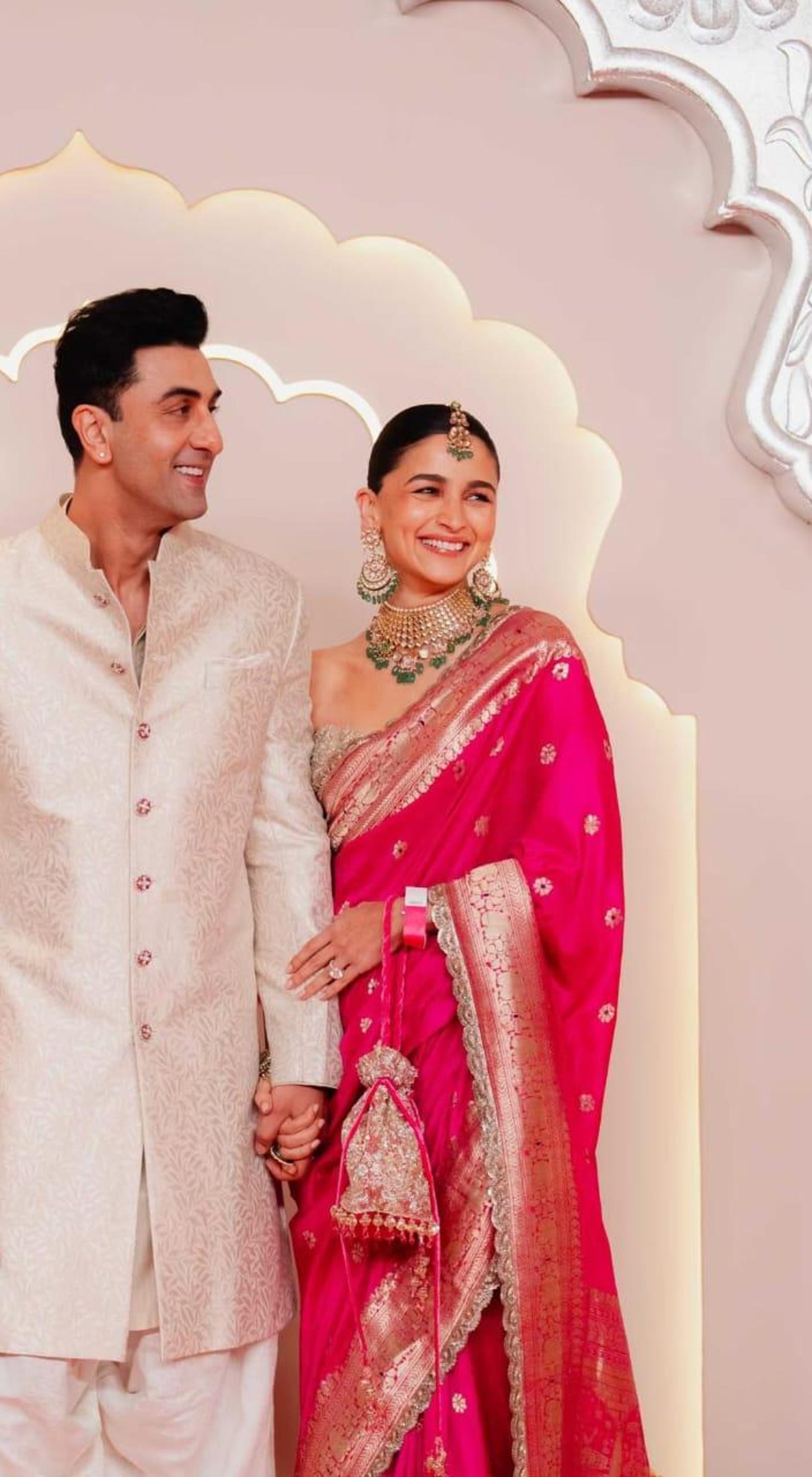 Alia Bhatt Pink Color Zari Border With Hand Work Golden Blouse - Etsy