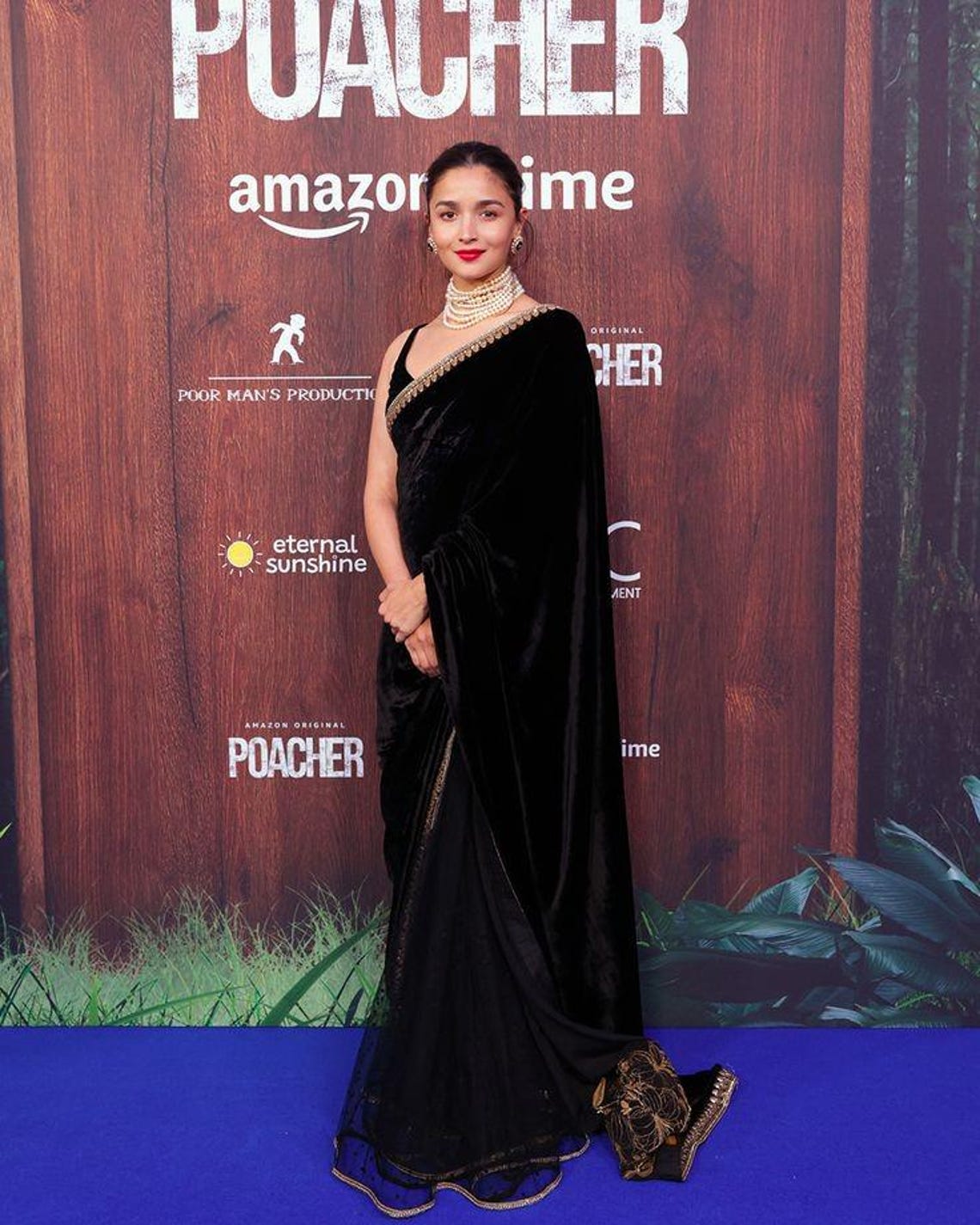 Aliya Bhatt Black Colour Velvet and Net Saree - Etsy
