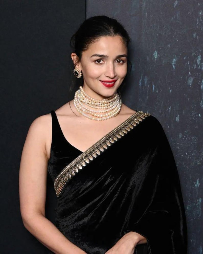 Aliya Bhatt Black Colour Velvet and Net Saree - Etsy