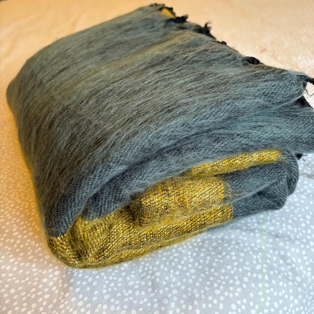 Hand-loomed Yak Wool Throw Blanket: Cozy Travel Wrap Yoga Camping ...